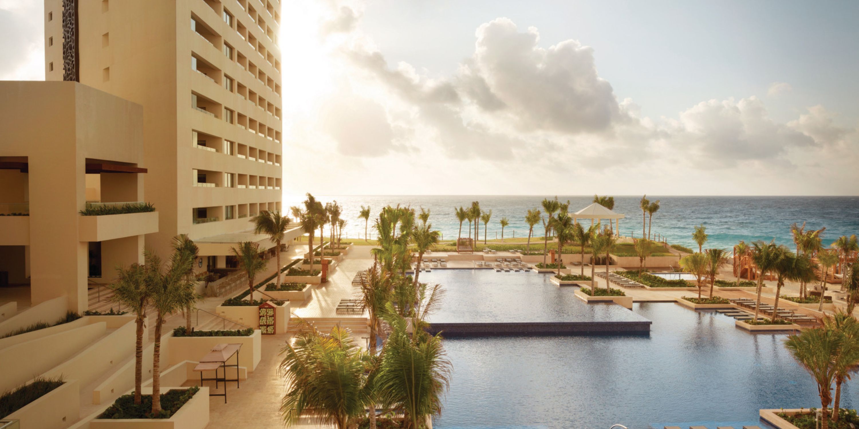 Denis-and-Gabrielle-Hyatt-Ziva-Cancun-Wedding | Destify Destination Wedding